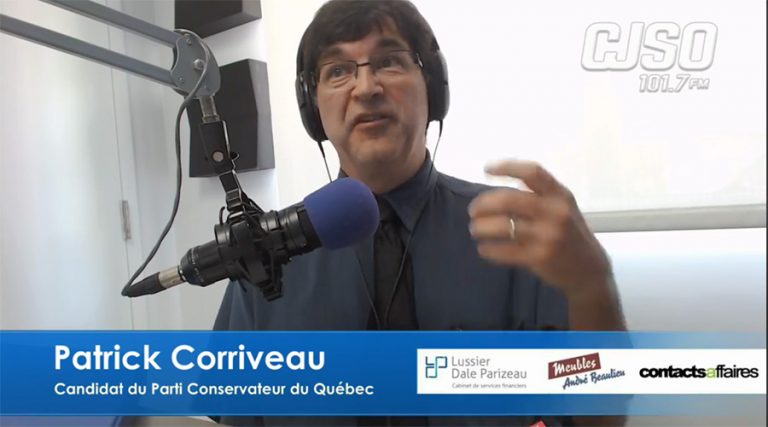 Patrick Corriveau du PCQ et Claude Himbeault du Comité des usagers S-T ...