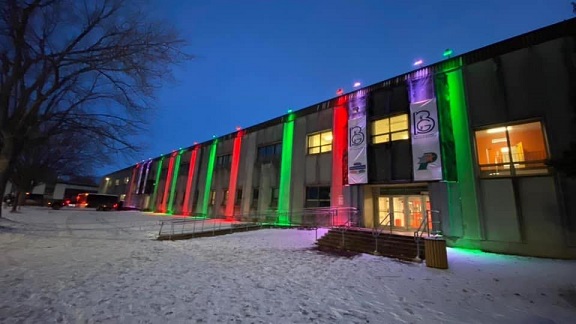 14,2 M $ pour refaire le revêtement extérieur de l'École secondaire ...