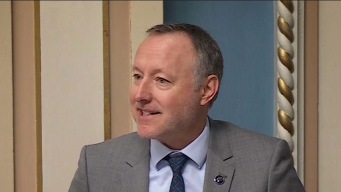 Jean-Bernard Émond souligne au Salon bleu les 50 ans de l'ESBG - CJSO